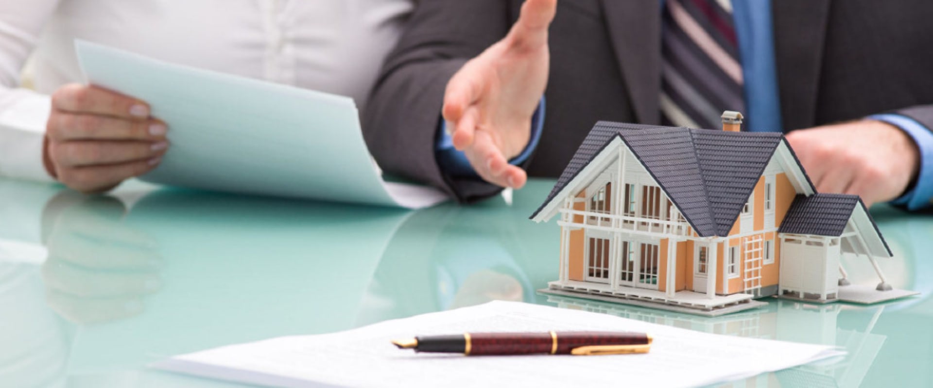 What is a real estate note buyer?